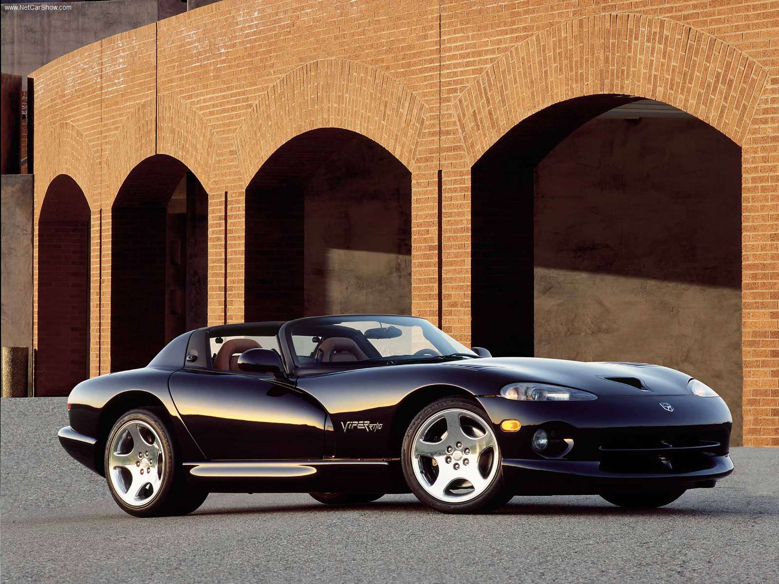 Тюнинг Dodge Viper Convertible 2000, фото тюнинга Додж Вайпер 2000