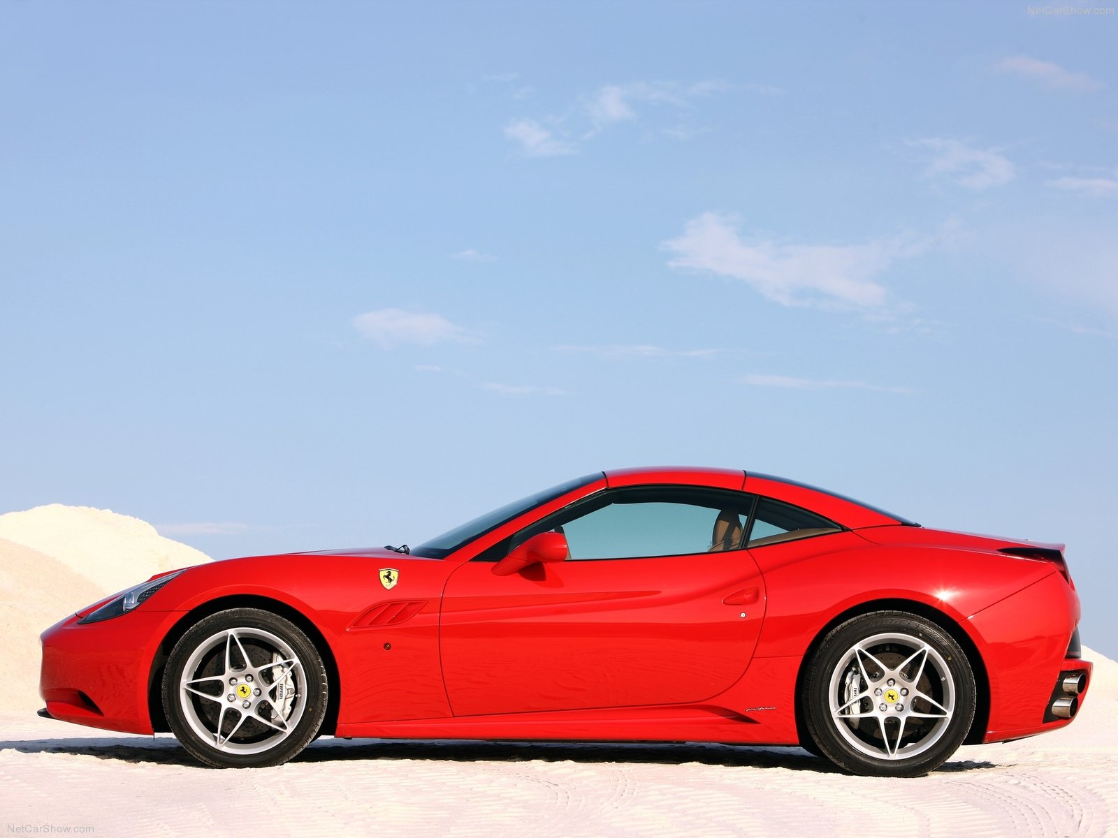 My perfect Ferrari California. 3DTuning - probably the best car ...