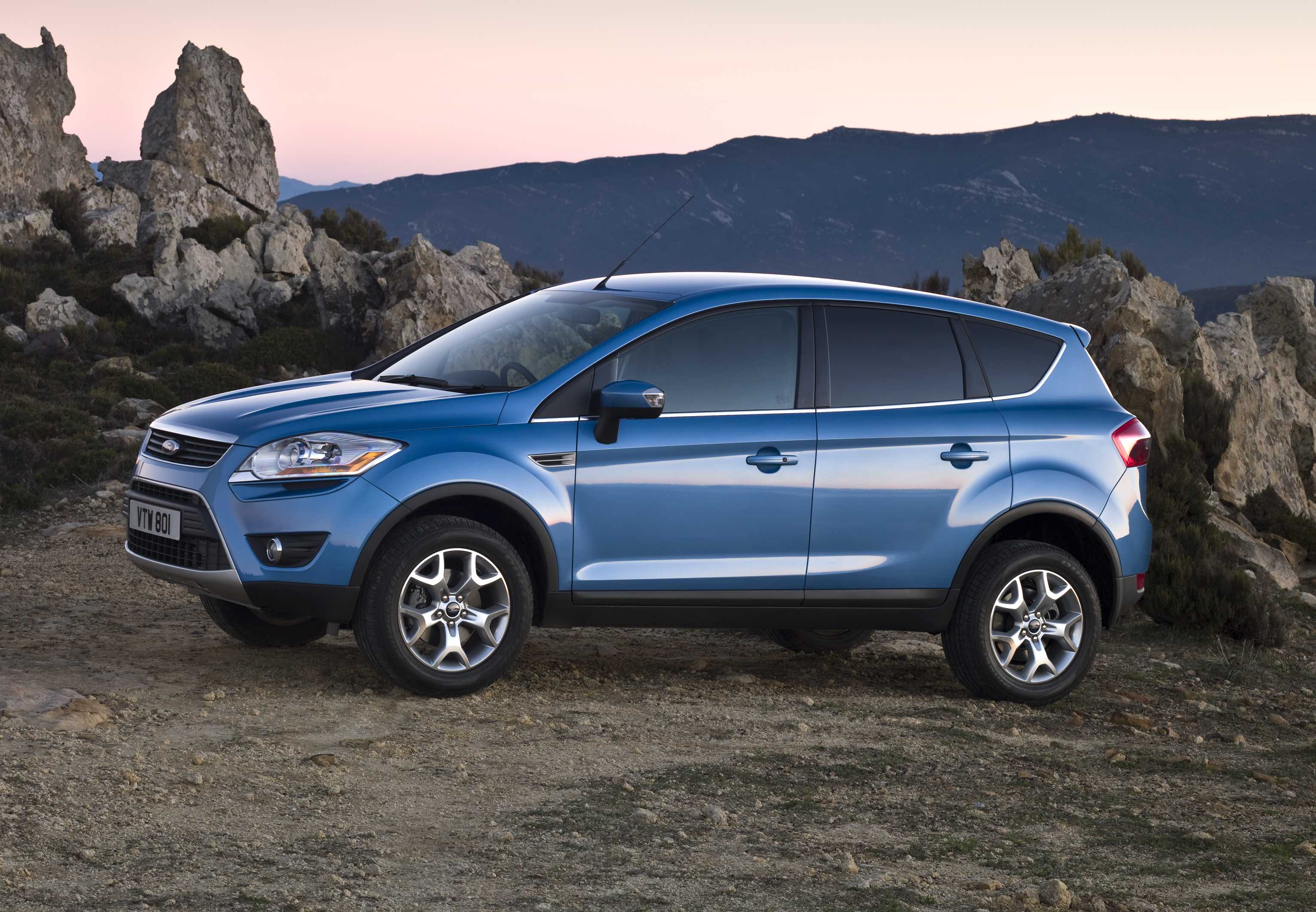 My perfect Ford Kuga. 3DTuning - probably the best car configurator!