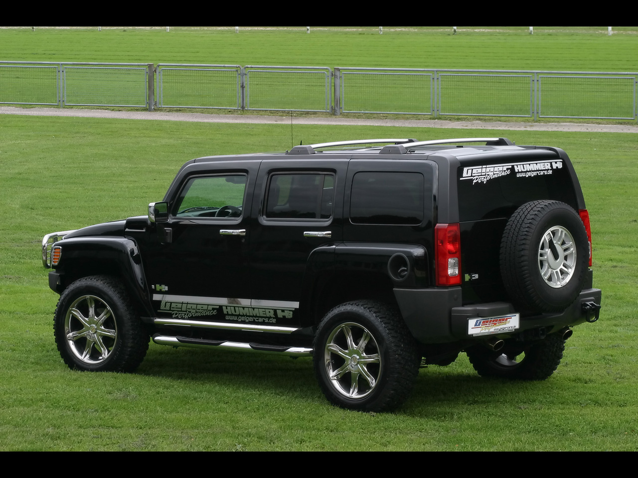 My perfect Hummer H3. 3DTuning - probably the best car configurator!