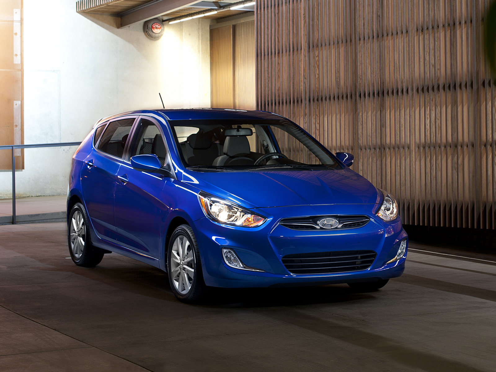 Hyundai Accent 5 Door Hatchback 2012