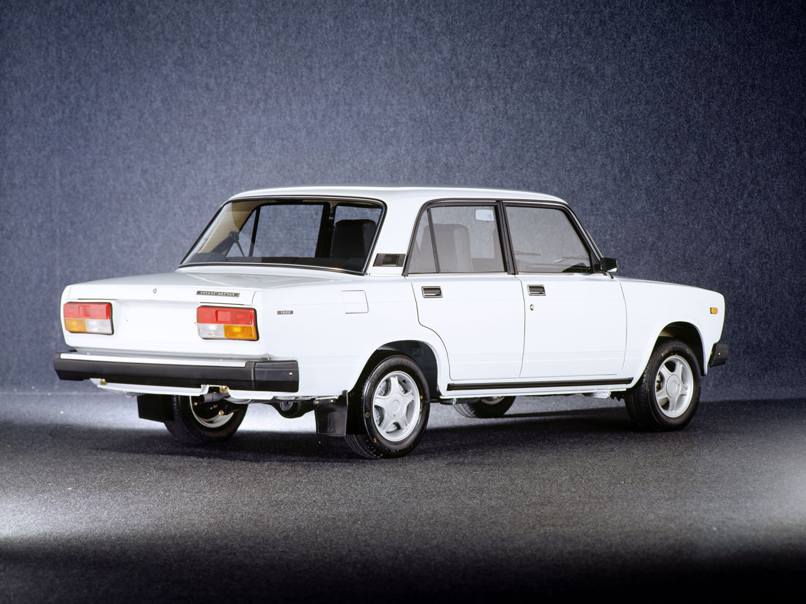 My perfect Lada 2105. 3DTuning - probably the best car configurator!